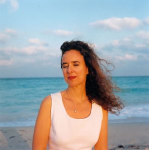 Bio – Ruth Behar Author